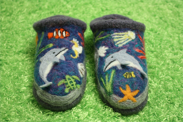 Ravelry: -dee-'s Dolphin Felted Clogs
