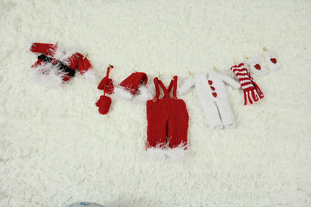 Ravelry: -dee-'s Santa Clothesline Garland