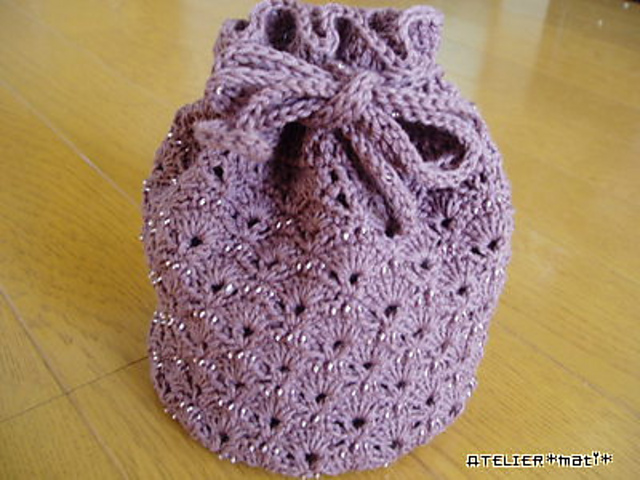 Ravelry: Beaded Shell Drawstring Bag pattern by Asami Togashi