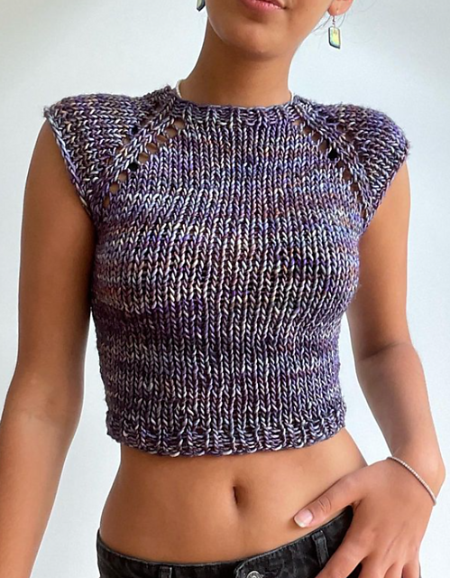 Ravelry: Berlin Baby Tee pattern by madebyrosh