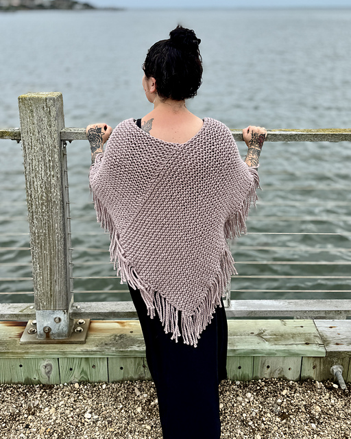 Ravelry: Niami Poncho pattern by Erica Jackofsky (Fiddle Knits & 1 More ...