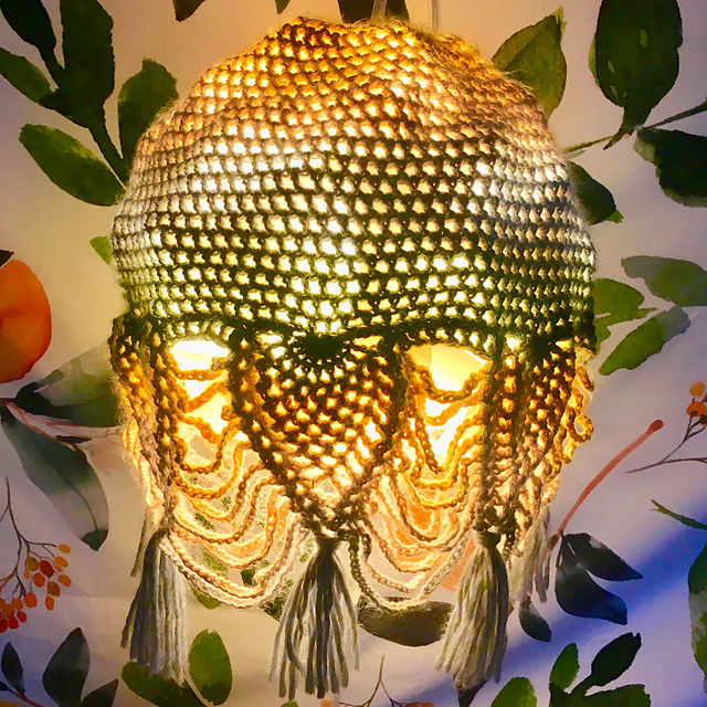 Ravelry: Pineapple 32 inch round lamp shade cover pattern by Grace R Taylor
