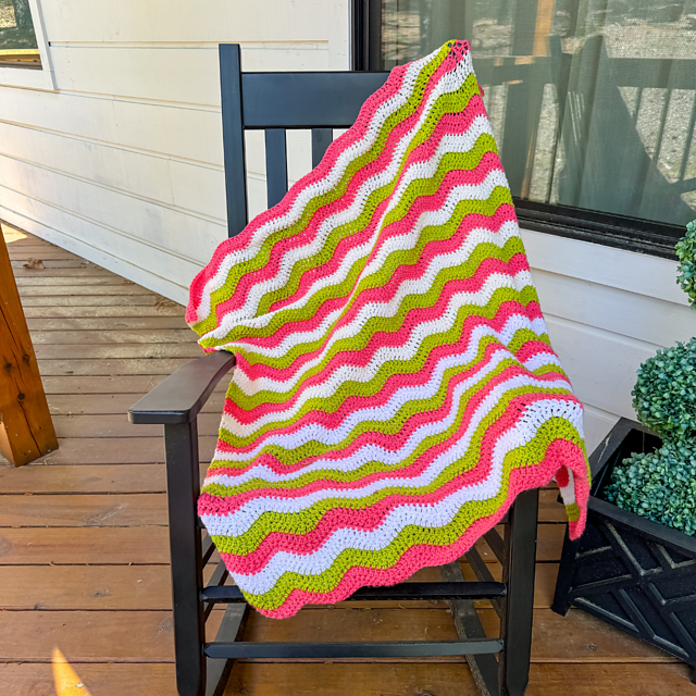 Ravelry: Easy Ripple Baby Blanket pattern by Kylee Keller