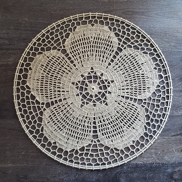 Ravelry: Wall Décor Mandala "Primrose II" pattern by 2PiR Crochet by Lara