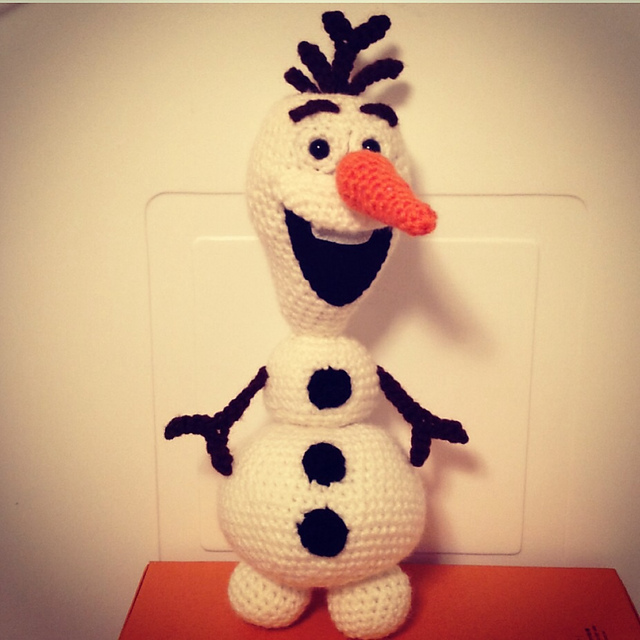 Ravelry: Olaf the Snowman Amigurumi pattern by Florence Yen