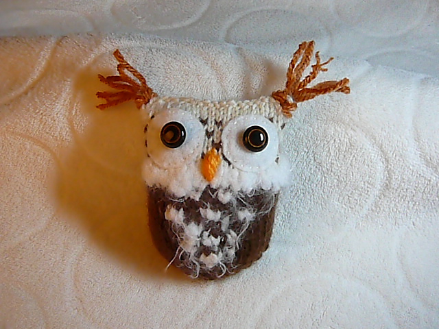 Ravelry: 2littleacorns' Owl puffs