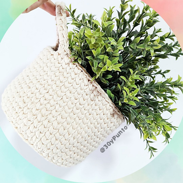 Ravelry: Cestito Punto Jersey Crochet pattern by Marikarmen Sevilla