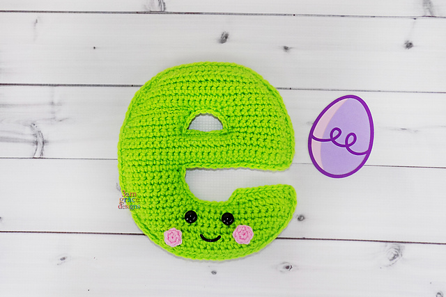 Ravelry: Letter e Alphabet Kawaii Cuddler® pattern by Donna Beavers