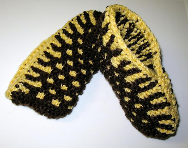Ravelry: Pantoufles Combo pattern by 3petitesmailles