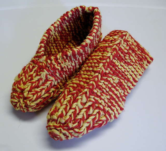 Ravelry: Pantoufles faciles pattern by 3petitesmailles