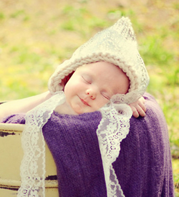 Ravelry: Newborn Chunky Pixie Bonnet pattern by Angie Hartley