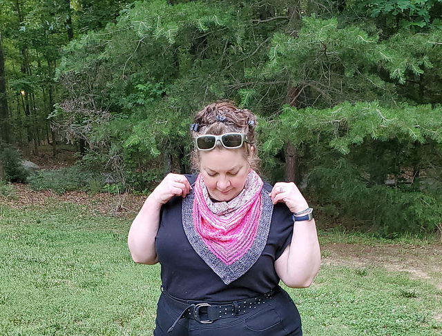 Ravelry: Apple Dumpling Shawl pattern by Jenna Hycner