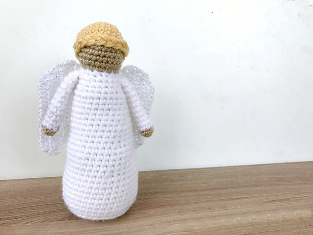 Ravelry: Nativity Angel pattern by Erica Dietz
