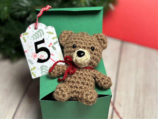 Ravelry: Tiny Teddy Bear pattern by Erica Dietz