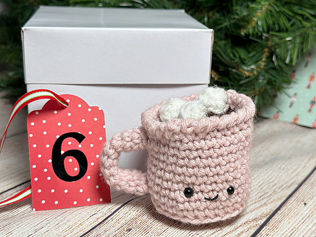 Ravelry: Hot Chocolate pattern by Erica Dietz