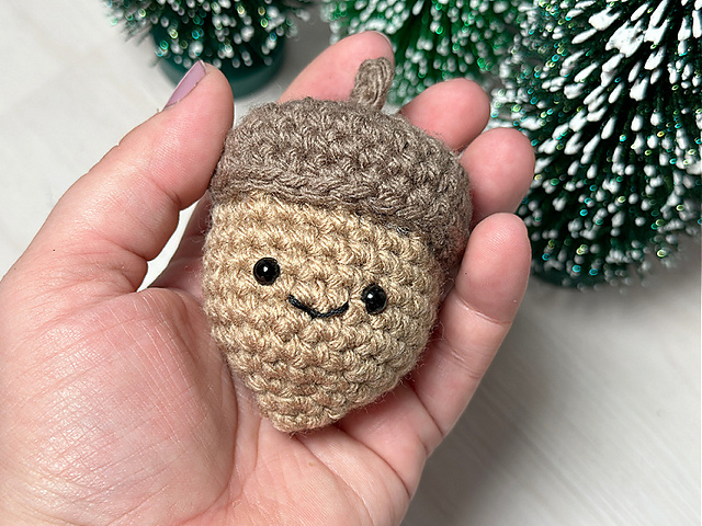 Ravelry: Tiny Acorn pattern by Erica Dietz