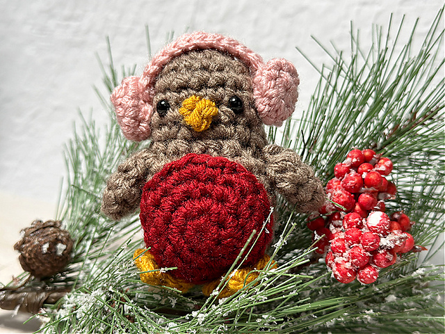 Ravelry: Wintry Robin pattern by Erica Dietz