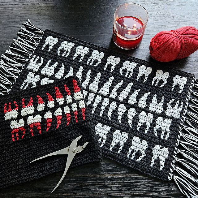 Ravelry: Teeth pattern by Alexis Sixel