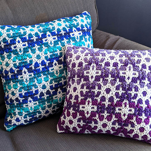 Ravelry: Snowflakes Mosaic pattern by Alexis Sixel