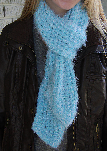Ravelry: Kennedy's Zippy Scarf pattern by Janet Longaphie