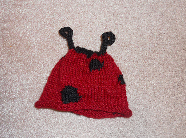 Ravelry: Ladybug Hat pattern by Jessamyn Leigh