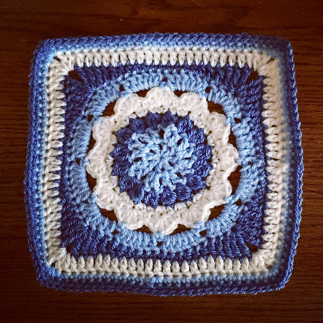 Ravelry: ACountryYarn's Block 5 Starfire - 12" square