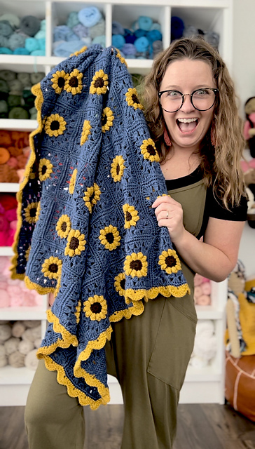 Ravelry: Daisy Granny Square Blanket pattern by Ashley Stallsworth