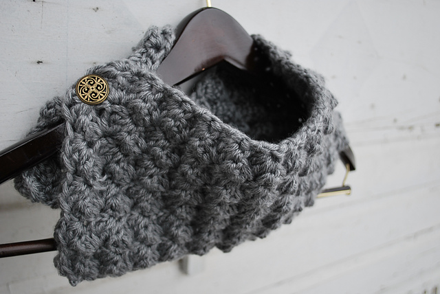 Ravelry: One Button Cowl pattern by Ashley M. Lillis
