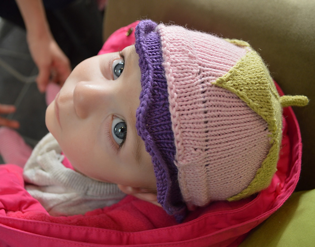 Ravelry: Baby Girl Flower hat pattern by Yana Petrova