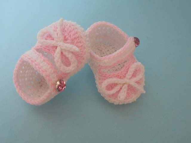 Ravelry: princess cute booties pattern by AamraGul