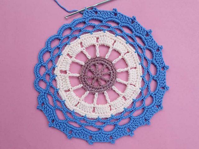 Ravelry: Simple Doily pattern by AamraGul