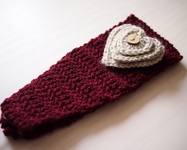 Ravelry: Valentine’s Heart headband pattern by Ana D