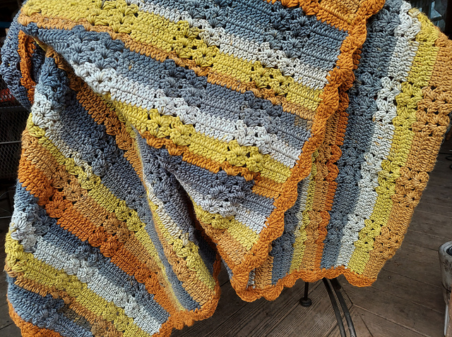 Ravelry: Craftymom4ever's Double Shells Afghan