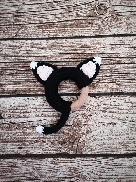 Ravelry: Cat Teething Ring/Teether pattern by Adele Daisy Crochet