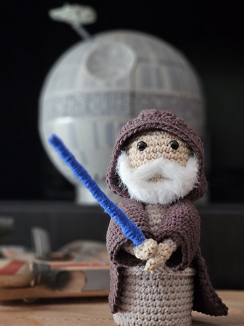 Ravelry: Obi-Wan Kenobi from Star Wars pattern by Starry Giraffe