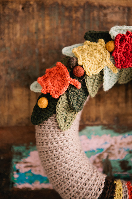 Ravelry: Autumn Wreath pattern by Knit Crochet Create