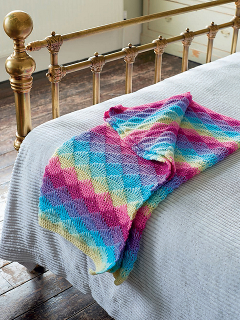 Ravelry: Spiky Waves Throw pattern by Leonie Morgan