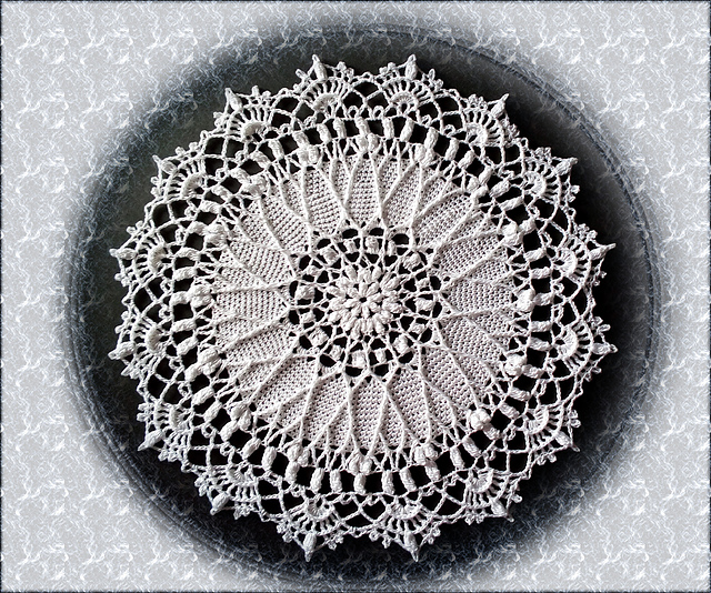 Ravelry: Sarah Doily pattern by Olga Shalaeva