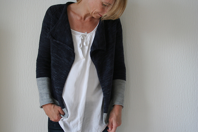 Ravelry: Ahribokatrinchen's Audrey Cardigan ***Testknit***