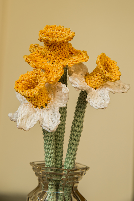 Ravelry: Daffodil Flowers pattern by Aimee Cunningham