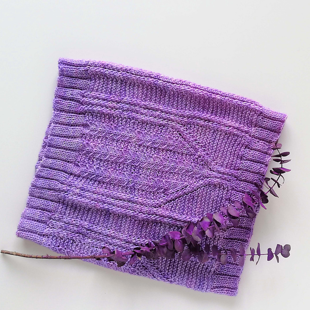 Ravelry: Memole Cowl pattern by Aitana Villa Design