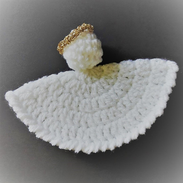 Ravelry: little crochet angels pattern by Albert & Boufles