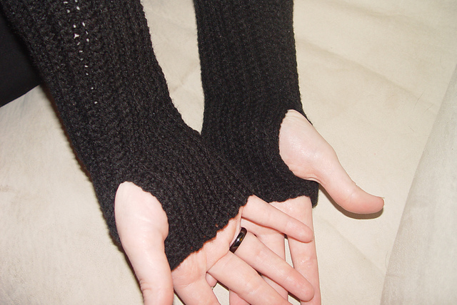 Ravelry: Super Simple Arm Warmers pattern by Dawn Ingrassia