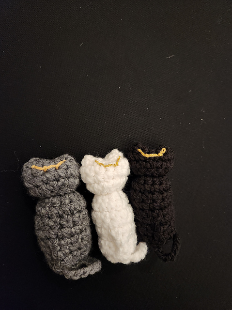 Ravelry: Anime Cats From a Square pattern by Alex Is Crafting