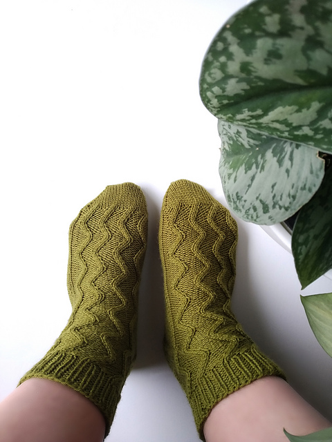 Ravelry: Pesto Socks pattern by Morgana Knits