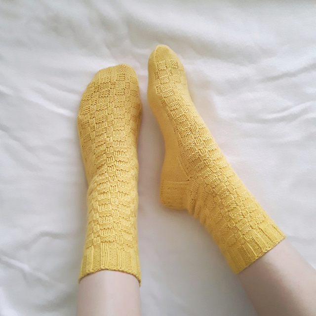 Ravelry: Funny socks pattern by Alfinur Kashaeva