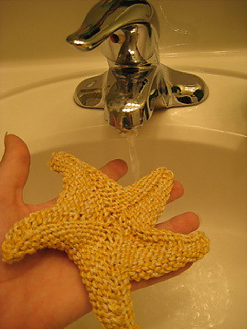 Ravelry: Starfish Purse pattern by Susan Flanders