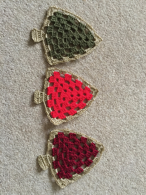 Ravelry: Christmas Tree Bunting pattern by Ali Crafts Designs