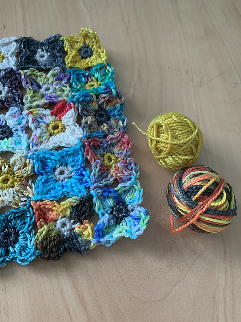 Ravelry: Flower Scraps pattern by Ali Crafts Designs