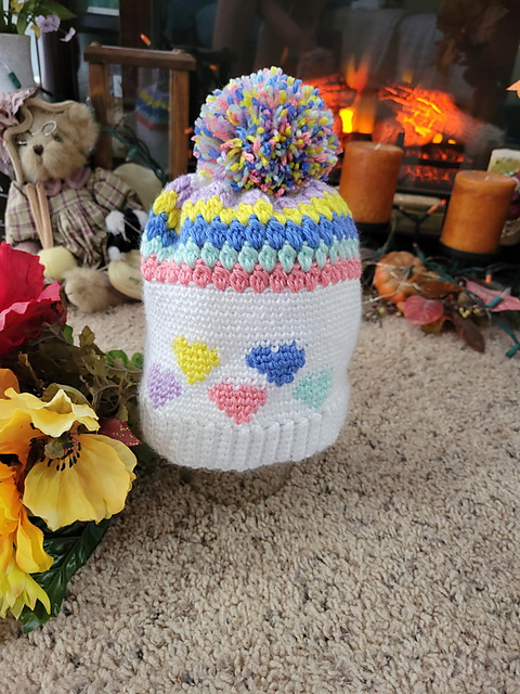Ravelry: Hearts/Puffs Hat pattern by Alice Terrell